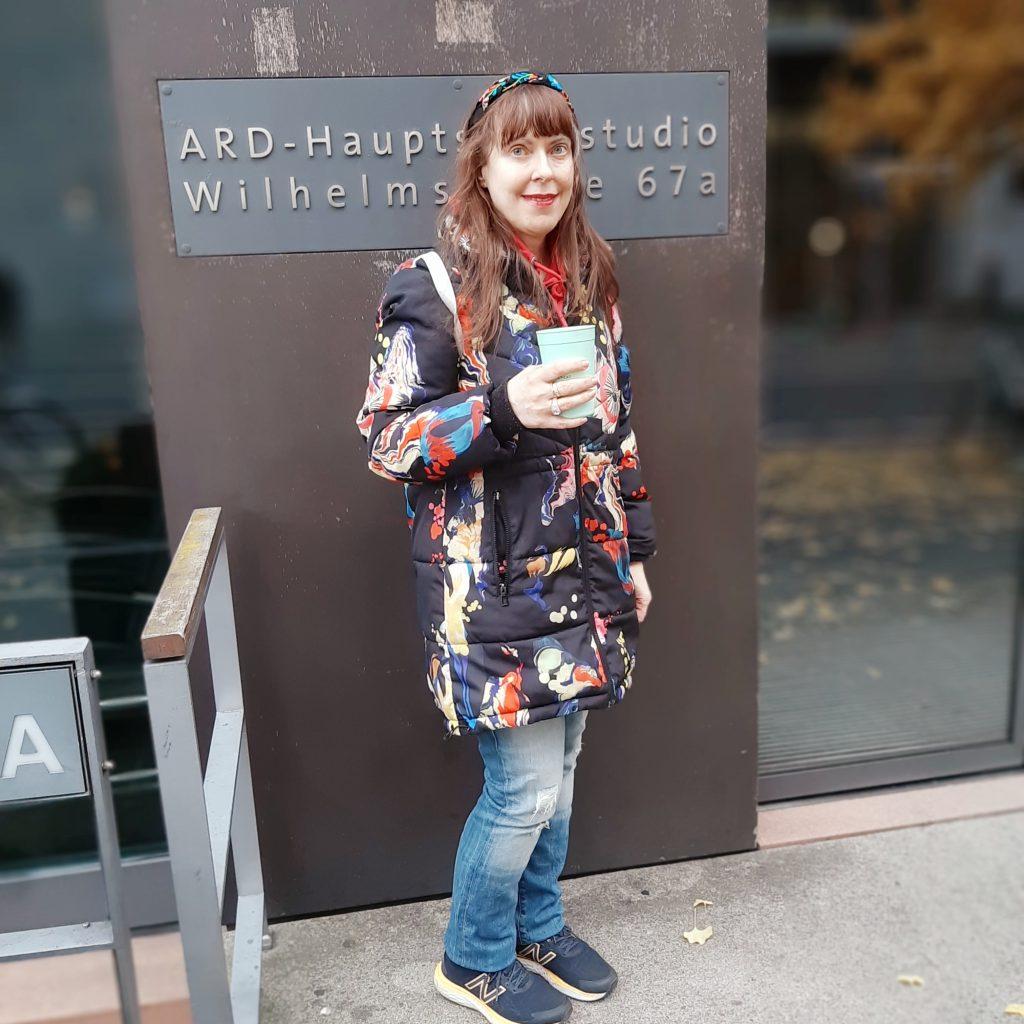 Einstündiger Podcast / Sendung über Kersty: hr2-kultur, “Doppelkopf ...